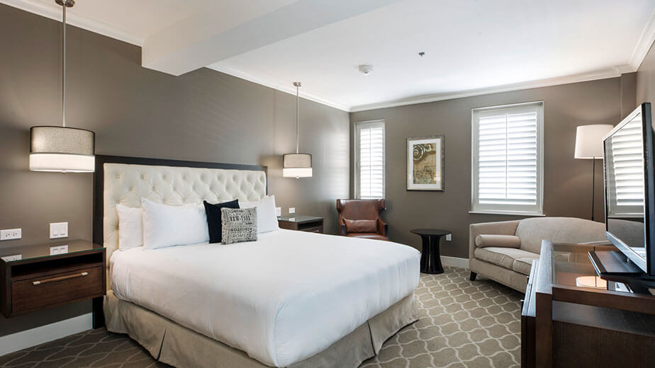 Oklahoma City OK Hotel Rooms & Suites – Ambassador OKC